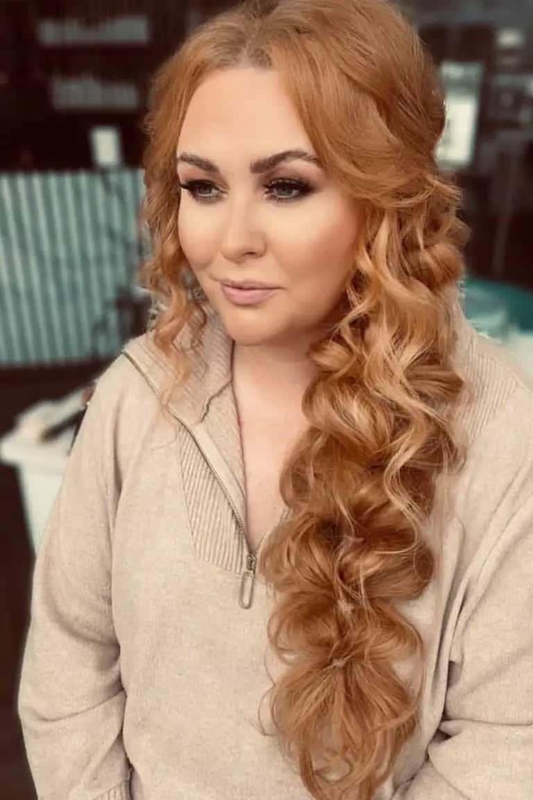 30 Stunning Graduation Hairstyles To Make Your Big Day Unforgettable ...