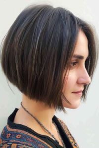 Chin Length Haircuts To Elevate Your Style - Glamour Corner