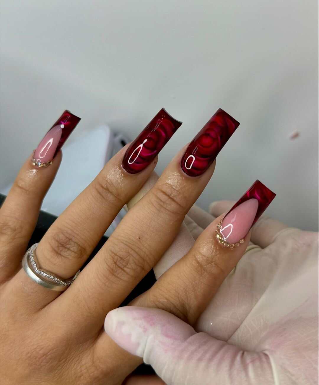 Stunning Red Fall Nails To Elevate Your Autumn Style! - Glamour Corner
