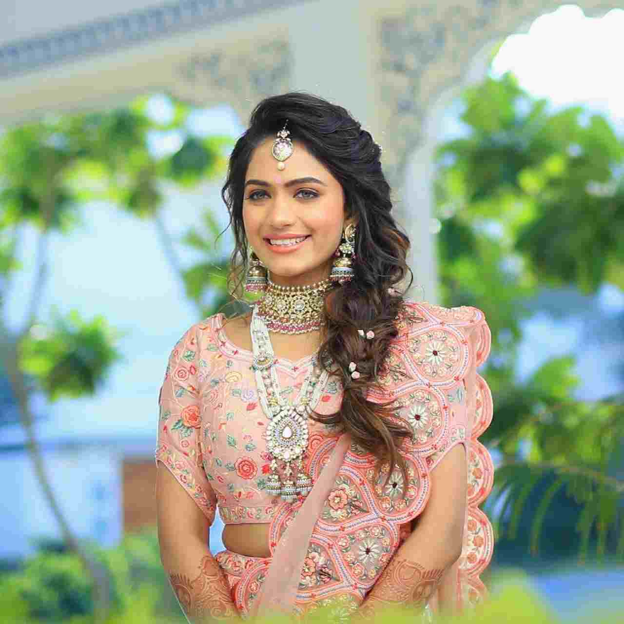 Lehenga Hairstyles That Elevate Your Traditional Look! - Glamour Corner