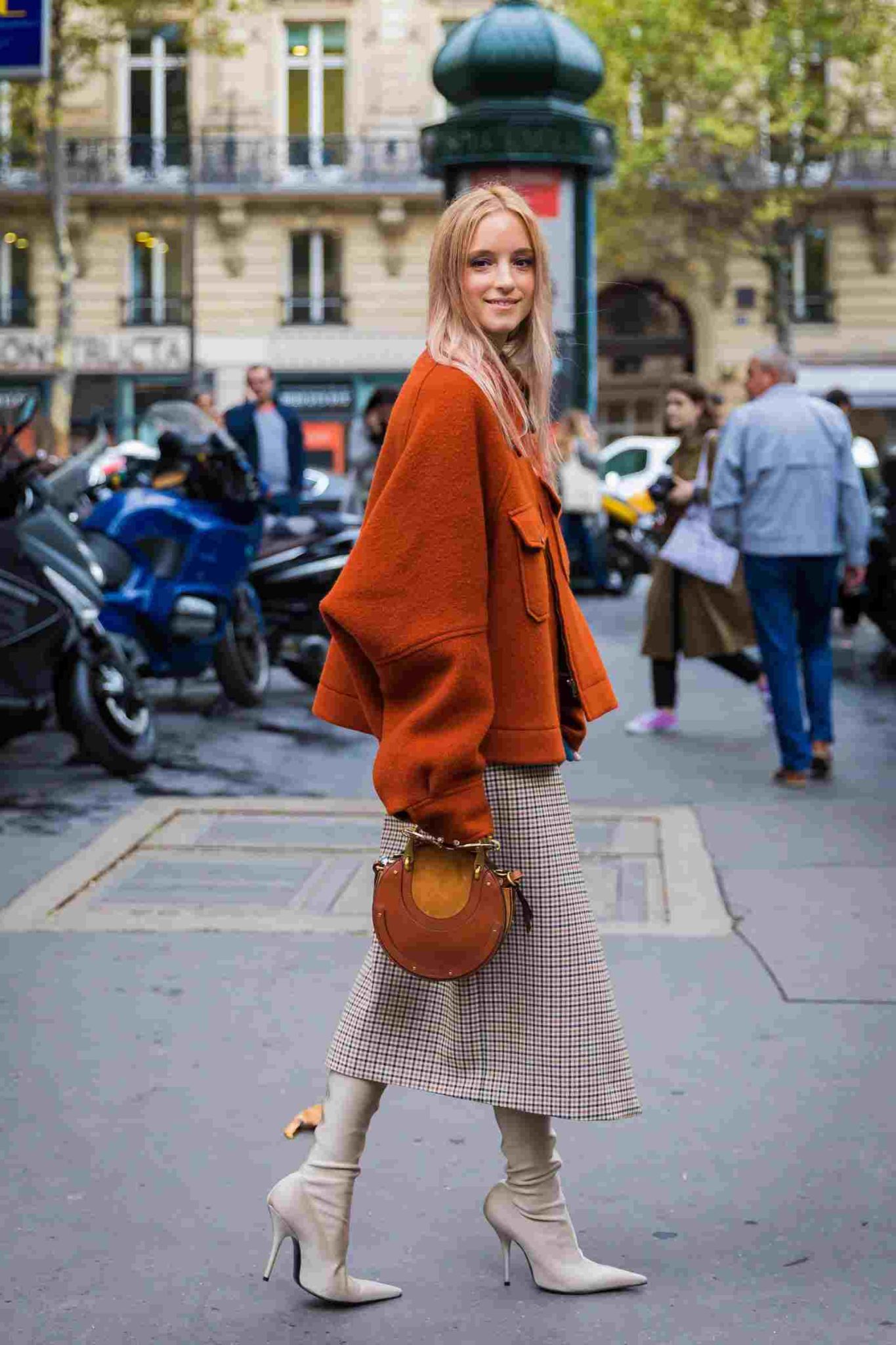 Chic And Cozy Winter Work Outfits To Keep You Stylish And Warm ...