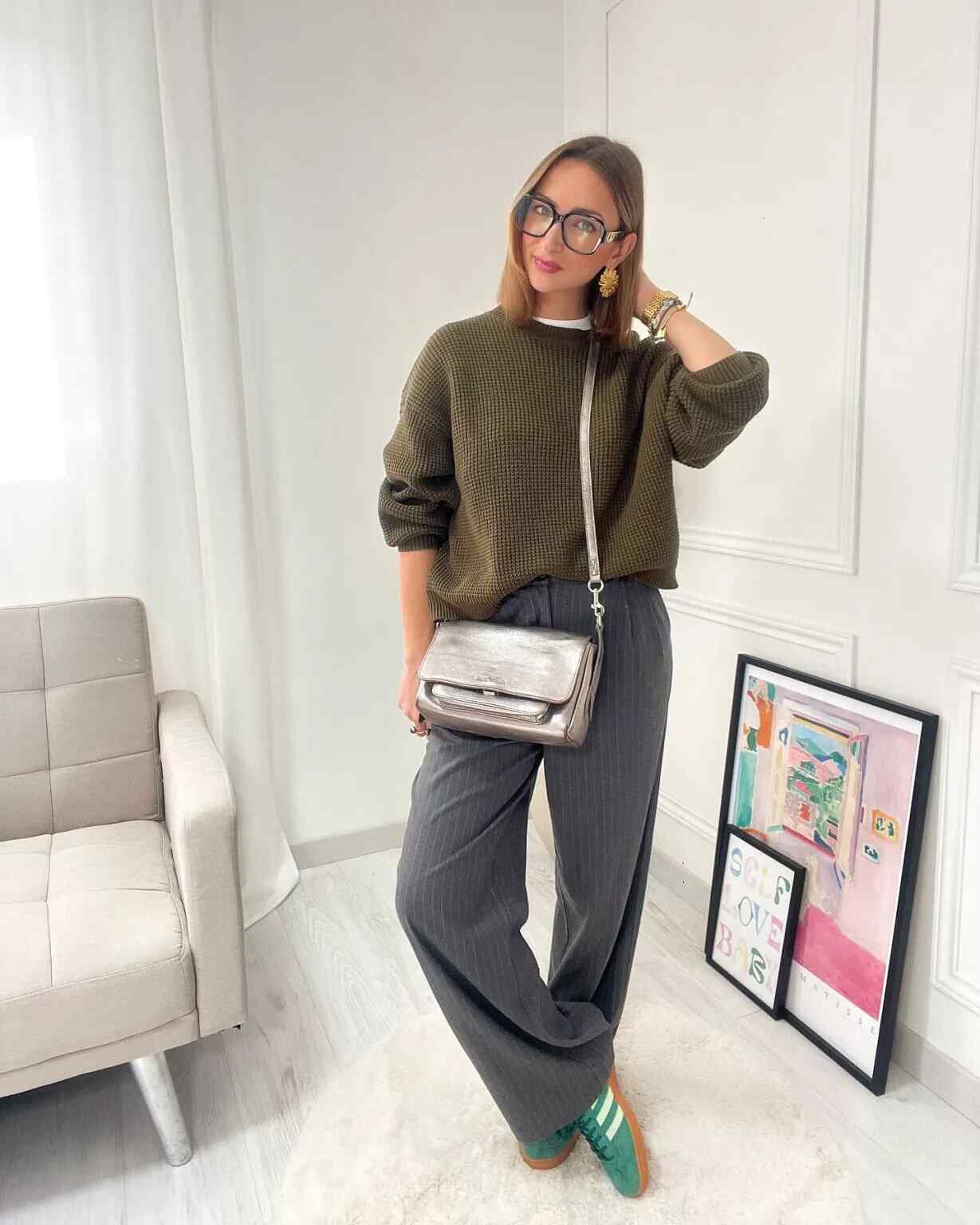 Trendy Sweater Outfits To Elevate Your Style This Season - Glamour Corner