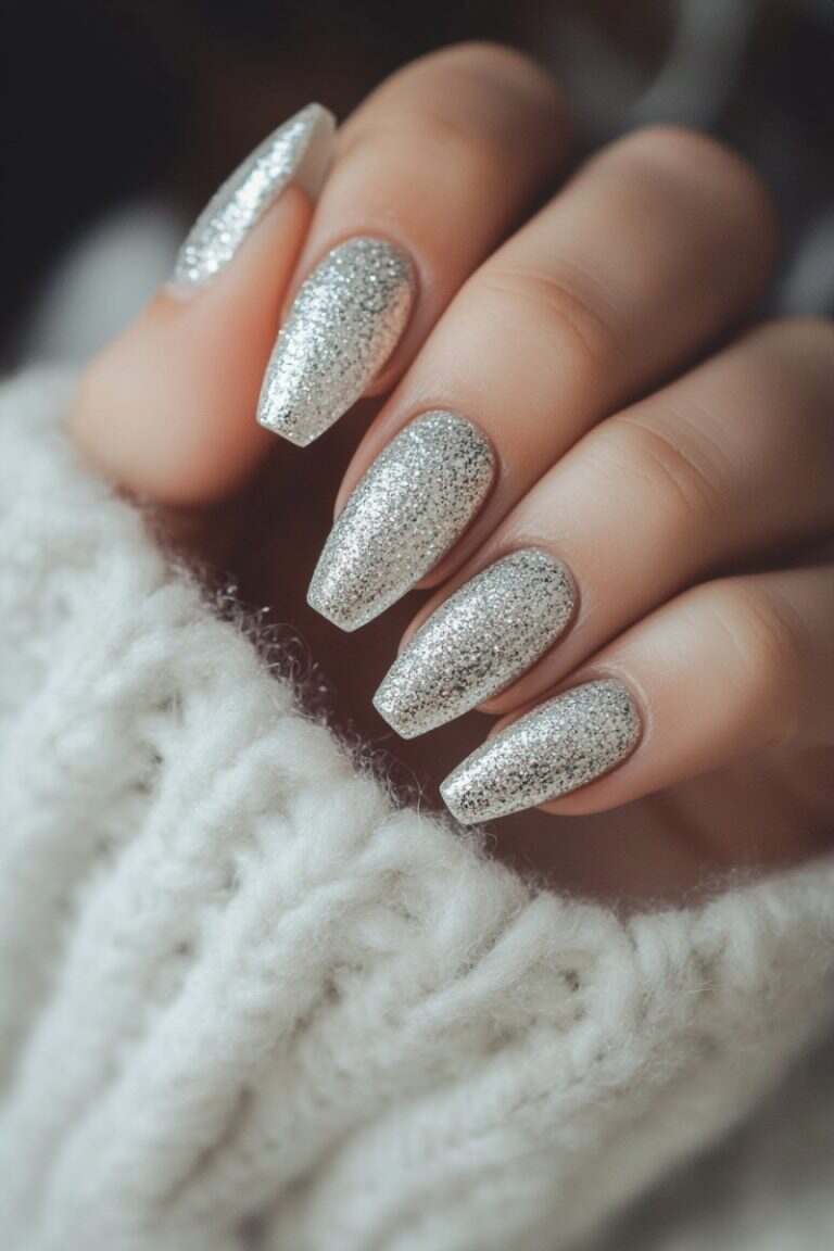 Stunning Silver Nail Designs To Shine Elegantly And Trendily! - Glamour ...
