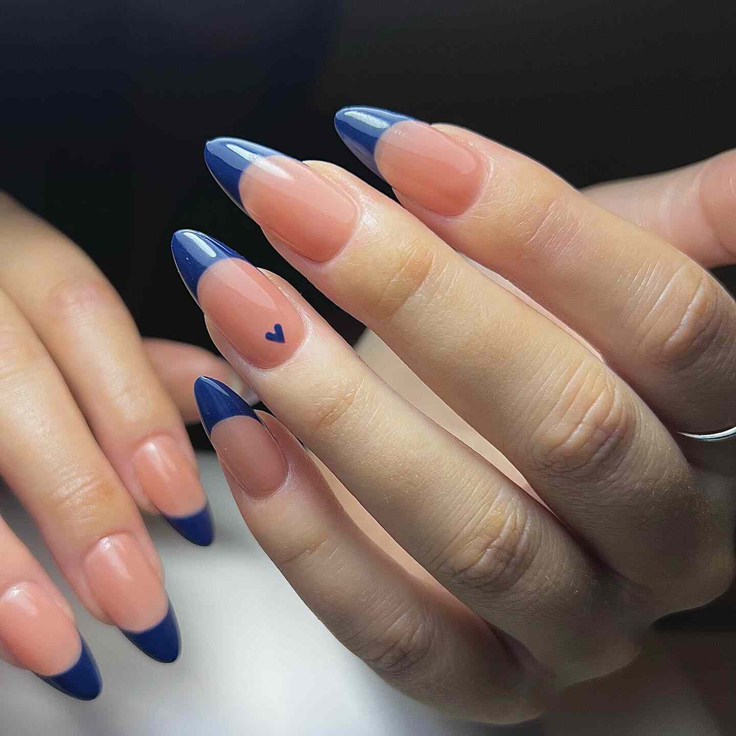 Stunning Navy Blue Nails For A Chic And Timeless Look! - Glamour Corner