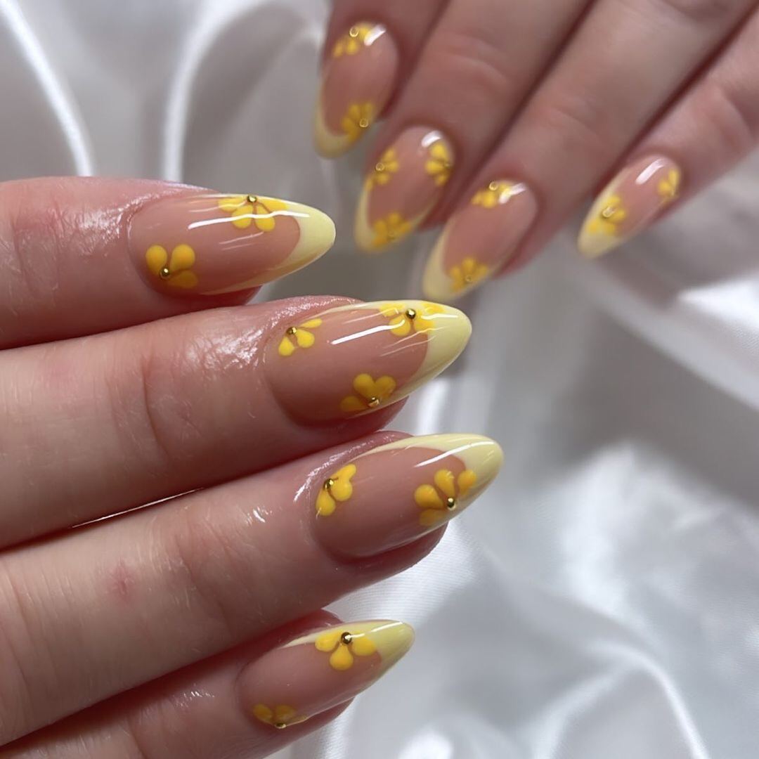 Stunning Easter Nail Ideas That Will Make Your Spring Manicure Bloom ...