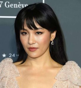 25 Stunning Fringe Bangs Styles To Elevate Your Look With Effortless ...