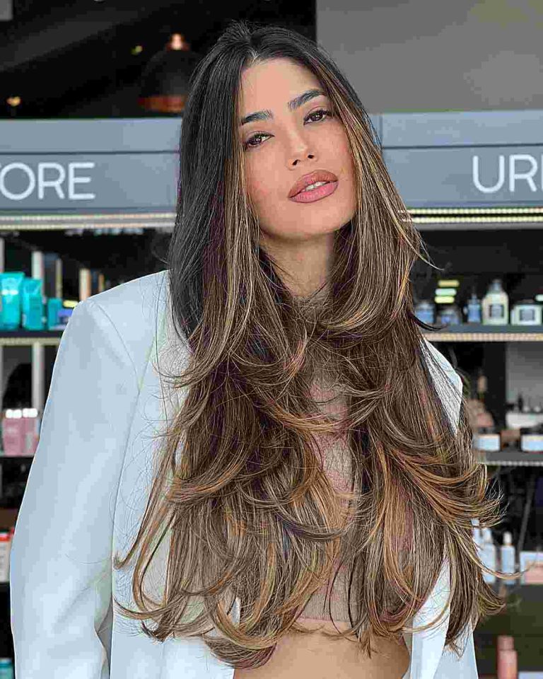 23 Stunning Long Hairstyles With Layers That Add Volume, Movement, And ...